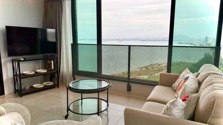 Sunrise Gurney Seaview Luxury Duplex - Batu Ferringhi