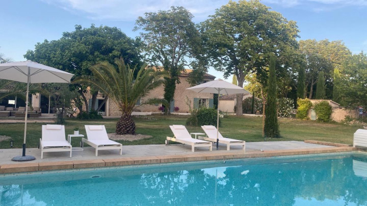 Mas De La Calade Bed & Breakfast - Vitrolles
