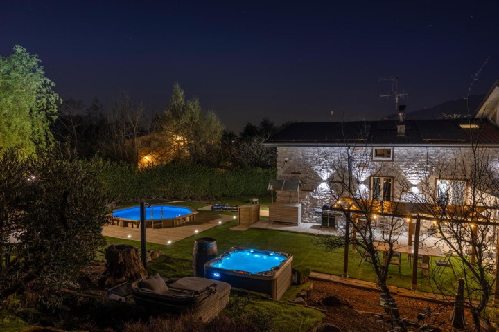 K10 Luxury Villa, Pool, Private Spa, Gym & Garden, Como - Como
