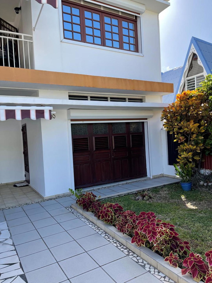 Cd House - Martinique