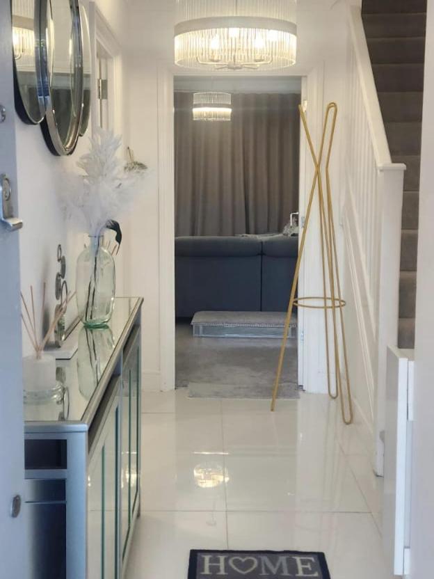 Cosy And Classy, Home Away From Home - Dartford