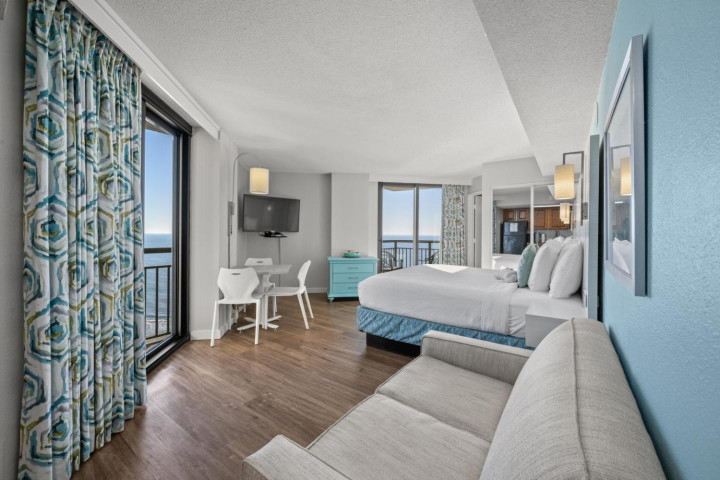 Deja View! 14th Floor King Ste W 2 Balconies-wow! - 默特爾比奇