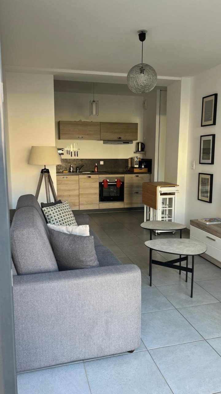 Appartement T2 - Rez-de-jardin, Proche Plage Et Commerces - Corsica