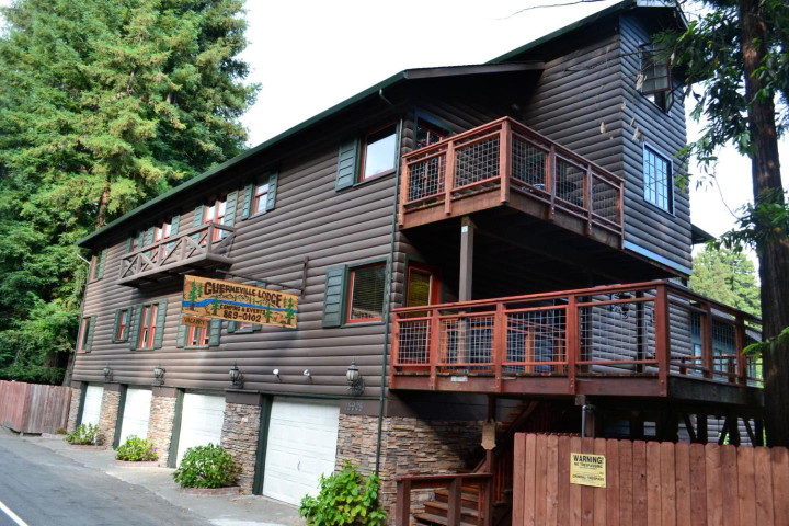 Guerneville Lodge - Guerneville, CA