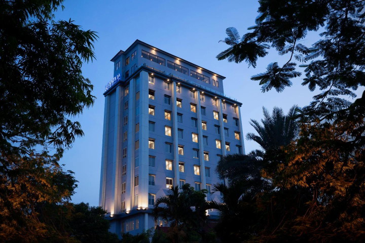 Batiqa Hotel Darmo - Surabaya - Surabaya