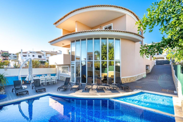 Full Private Villa - 300sqm Hammam Jacuzzi Heated Pool Billiard Bbq - Ideal & Quiet Location - Albufeira