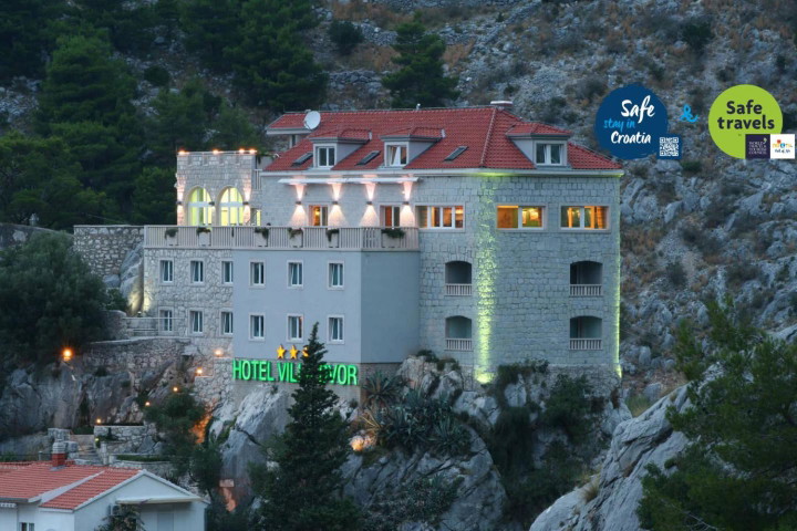 Hotel Villa Dvor - Croatia