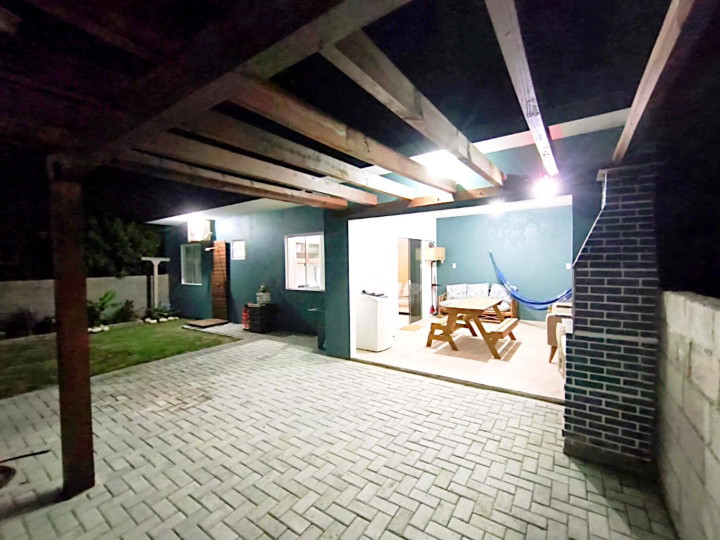 Itapiruba 250 M Da Praia - Casa Secundária - Fundos - Imbituba