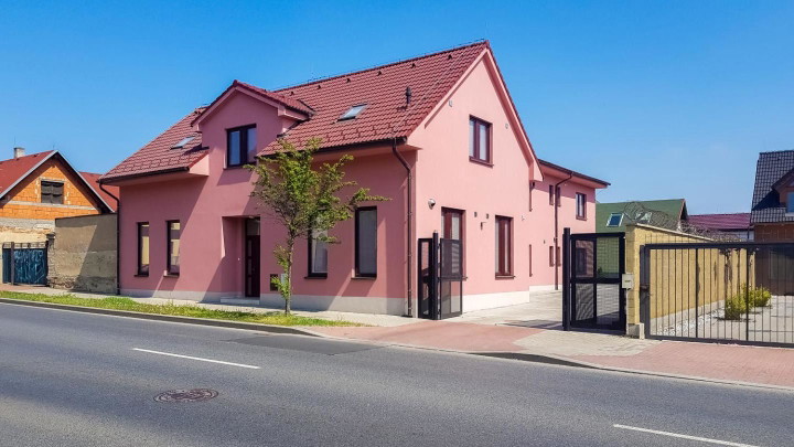 Apartment De Luna - Prague
