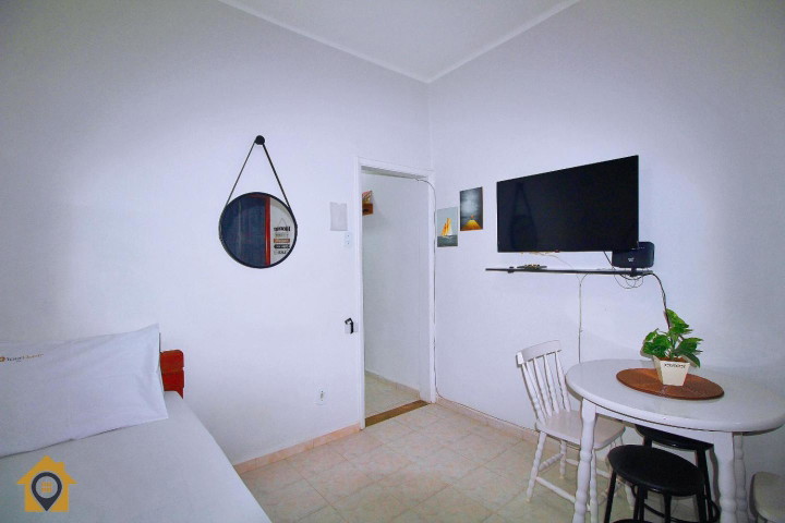 Charmoso Quarto E Sala Em Copacabana P/ 4 Pessoas - イパネマ