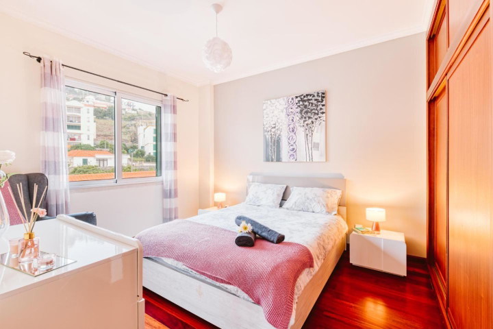 Lovely 2 Bedroom Sea View Apartment - Madeira