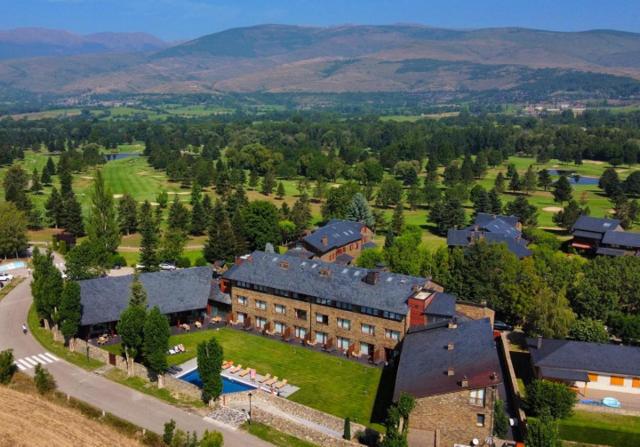 Hotel Fontanals Golf - Alp, Catalonia