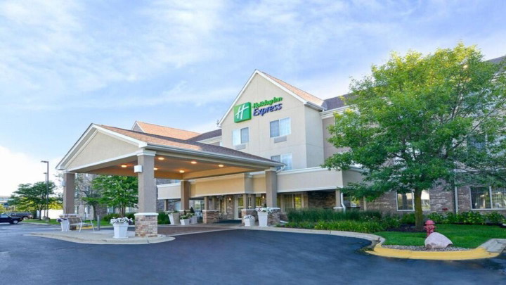 Holiday Inn Express & Suites Chicago Deerfield Lincolnshire By Ihg - Highland Park, IL