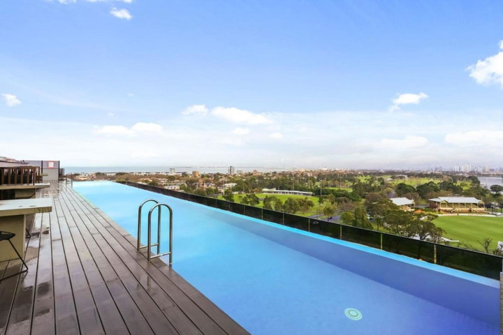St Kilda Parkside Retreat Rooftop City Views - St Kilda