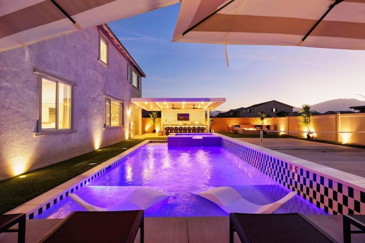 7br Pickleball Firepit Outdoor Kitchen Game Room - Coachella, CA