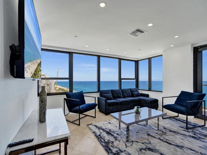 Ocean Front Penthouse 2bd 2 Balconies Ph-2 - Miami Beach, FL
