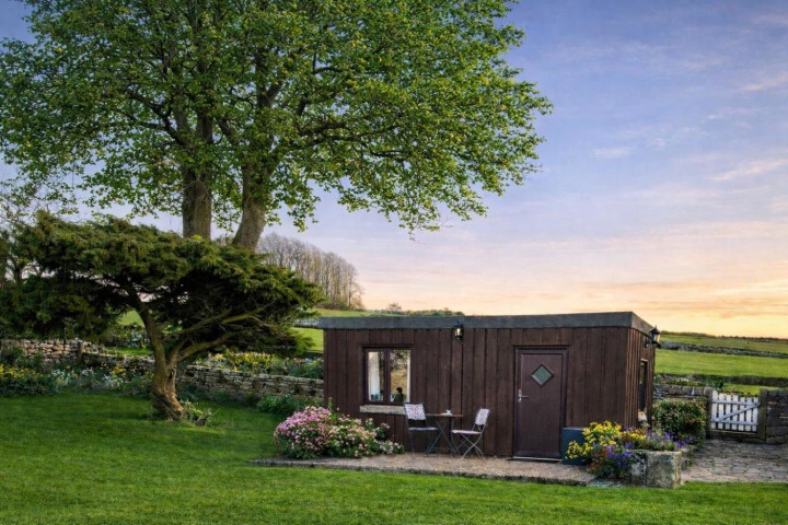 Thors Cave Cabin, Peak District - Hartington