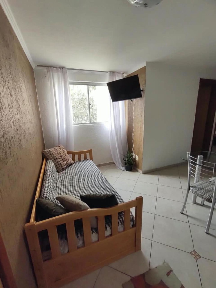 Apartamento Térreo, Bem Equipado, Com Estacionamento, Pra Seis Pessoas - Canoas