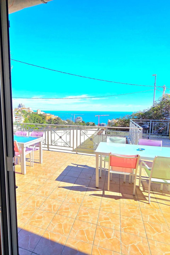 Eden Cap : A Delightful Villa Lodges 11 Adults Just One Km Away From Monte Carlo Station - Mônaco