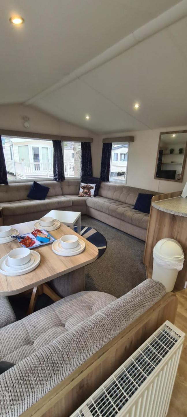 Ramp It Up Accessibility Access 8 Birth Caravan With Large Balcony Lyons Winkups Towyn - ノース・ウェールズ