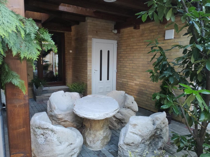 Bpr P3 Lodge Apartment With A/c - Budapest Ferenc Liszt Airport (BUD)