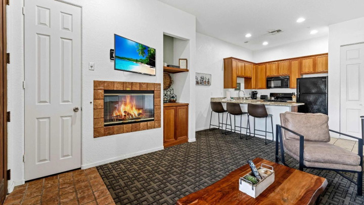 Clr103 Downstairs 1 Bedroom Close To Old Town Lq - California