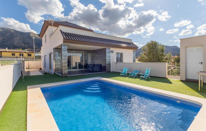 Beautiful Home In Cox - Albatera