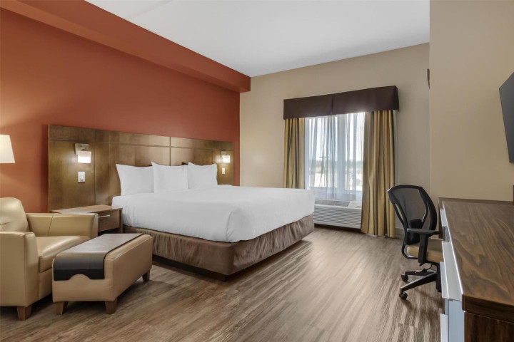 Best Western Plus Winnipeg West - Manitoba