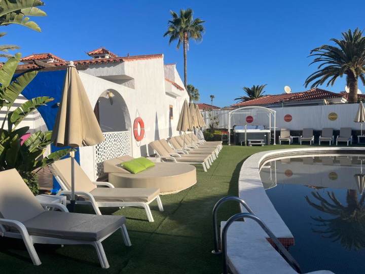 Rainbow Golf Bungalows, Gay Men-only Resort - Spain