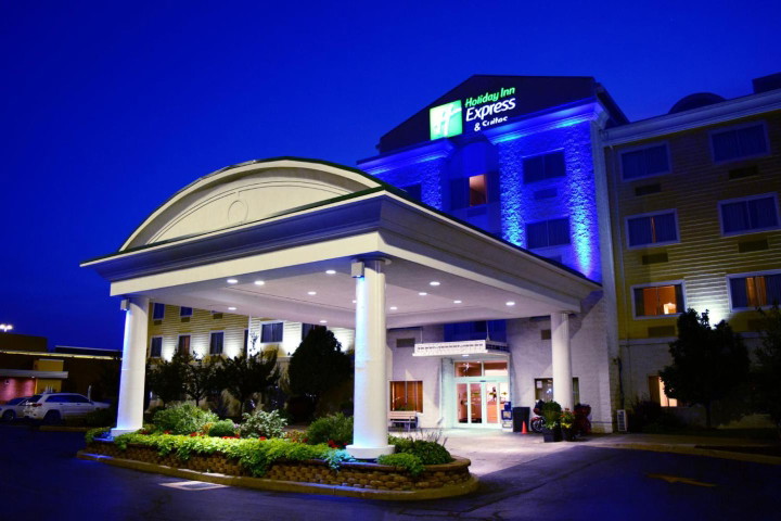 Holiday Inn Express Hotel & Suites Watertown - Thousand Islands By Ihg - Watertown, NY