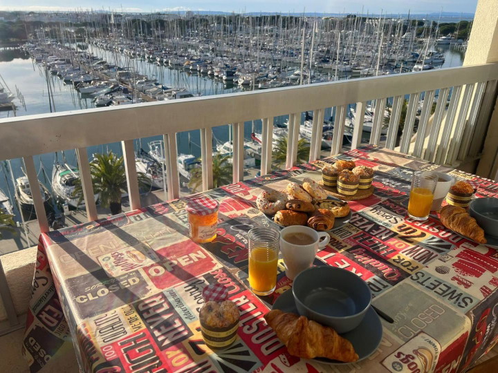Studio Avec Terrasse Et Parking Vue Port Camargue - Aigues-Mortes