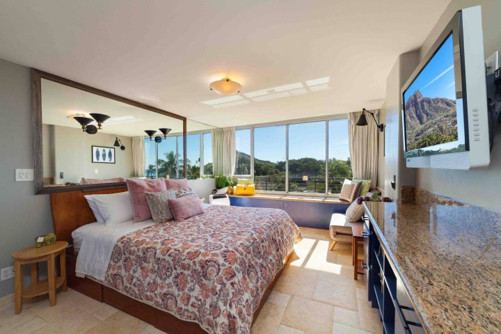 @ Marbella Lane Mountain View Studio, Steps From Wakiki Beach - Kailua