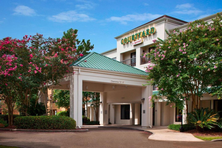 Courtyard By Marriott Covington / Mandeville - Covington, LA