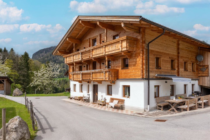 Ferienhaus Paulnhof Erl - Alpenglück Für Gruppen, Freunde & Teams - Kufstein