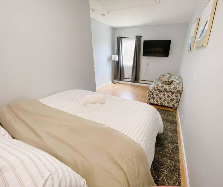 Private Apt King Suite, L.i, Ny-hamptons To Nyc - Stony Brook