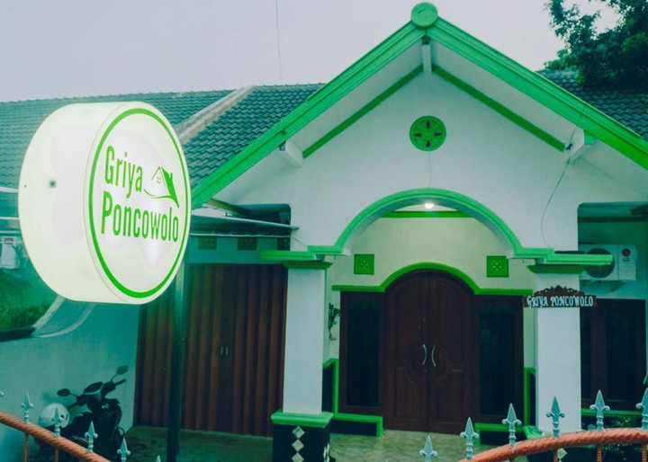 Griyaponcowolo Syariah Full Furnished Family Home In Central Jogja - Yogyakarta