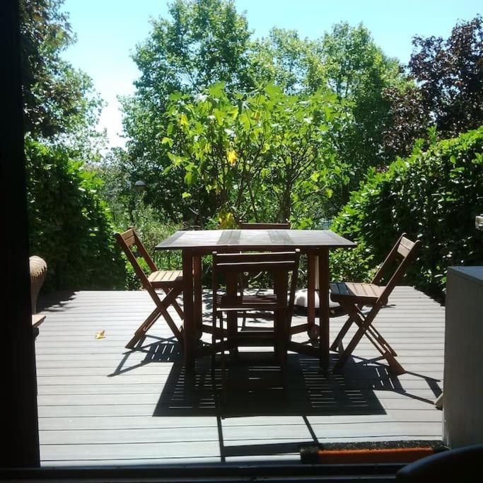 Appartement En Rez De Jardin Climatisée 2 Pièces-cuisine Avec Terrasse Et Jardin - Saint-Symphorien-d'Ozon