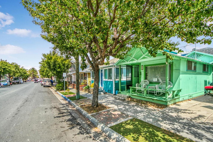 322s 322 Sumner Ave - Santa Catalina Island, CA