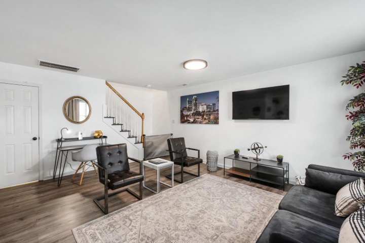 Dtprivacy*kidsfriendly*petfriendly*300m*walkable - Raleigh, NC