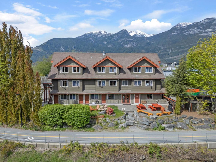 Squamish Adventure Inn - Vancouver Island