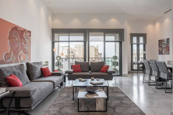 3 Bed Deluxe Apartment In Gemmayzeh - Beirut