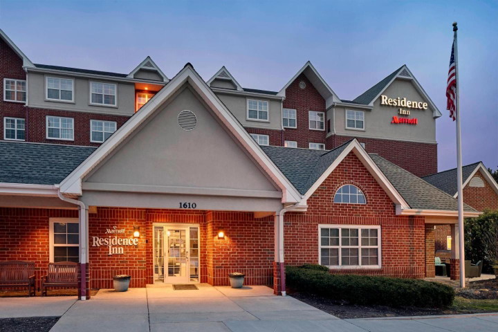 Residence Inn By Marriott Chicago Schaumburg/woodfield Mall - Schaumburg, IL