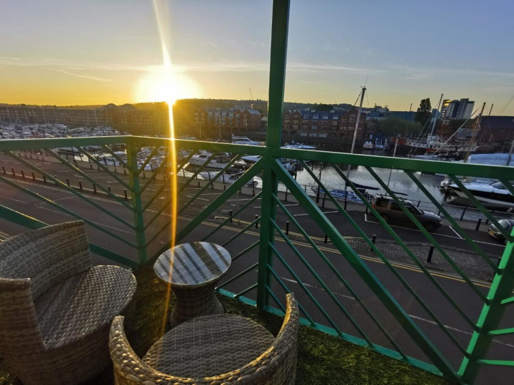 Apartment By The Beach - Swansea