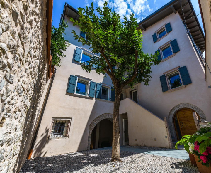 Casa Kaki - Eco Friendly Apartments With Parking & Private Courtyard - Malcesine