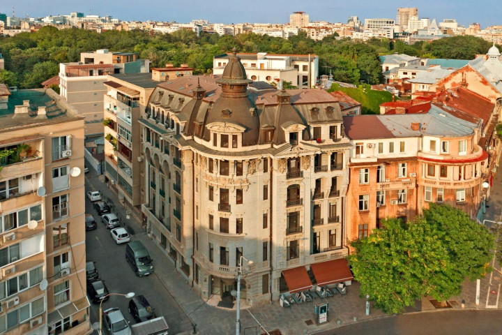 Zeus Essence Bucharest Venezia - Chiajna