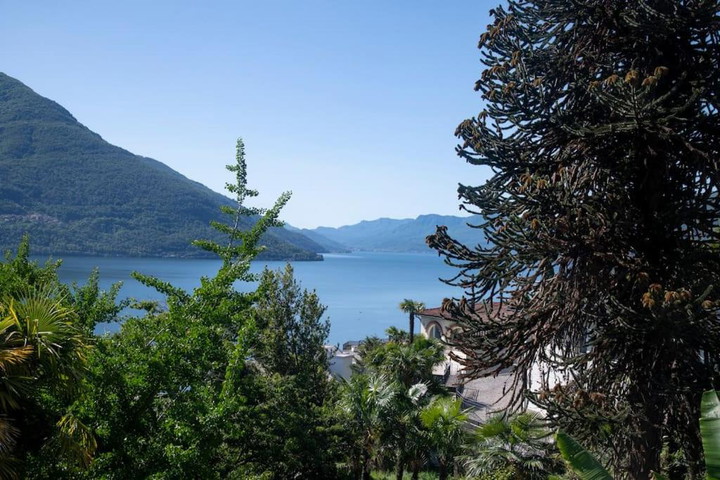 Lake Blues - Cannobio