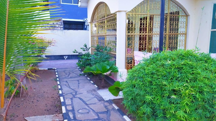 Lux Suites Mtwapa Holiday Home - Kenya