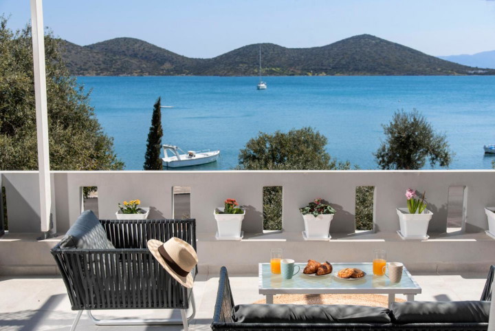 Beachfront Luxury Villa With Stunning Views 2bedroom Wifi - Elounda