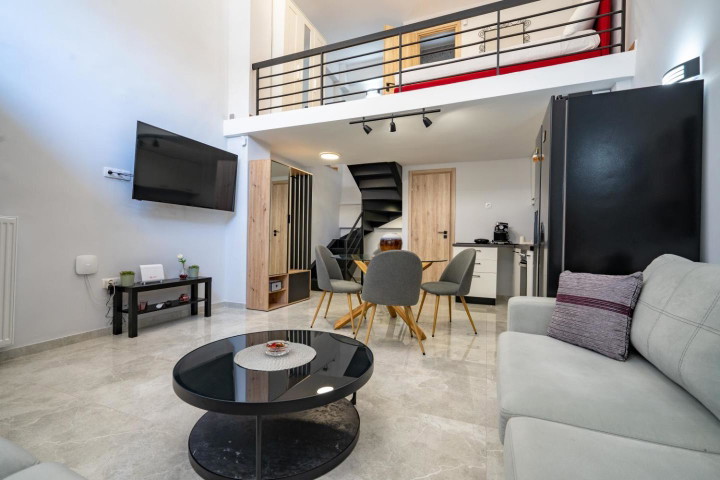 Lex & Lux 3-levels Maisonette - Athens
