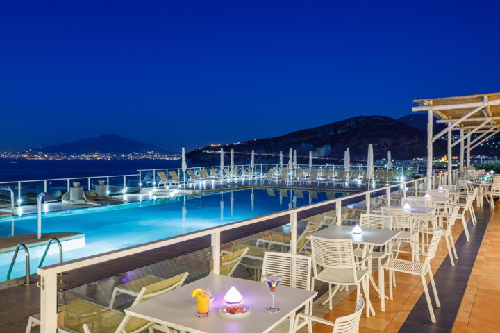 Art Hotel Gran Paradiso - Vico Equense